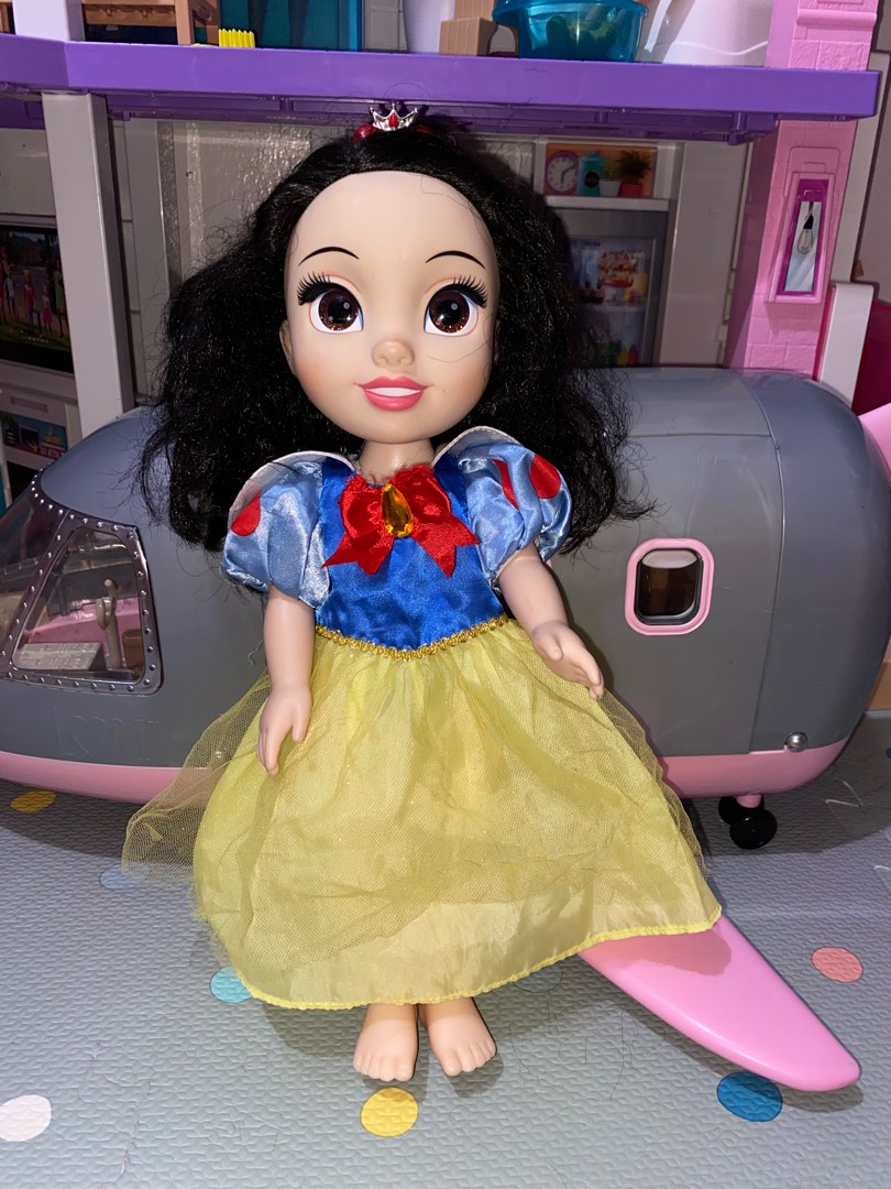 Disney Snow White Preloved Doll, Hobbies & Toys, Toys & Games on Carousell