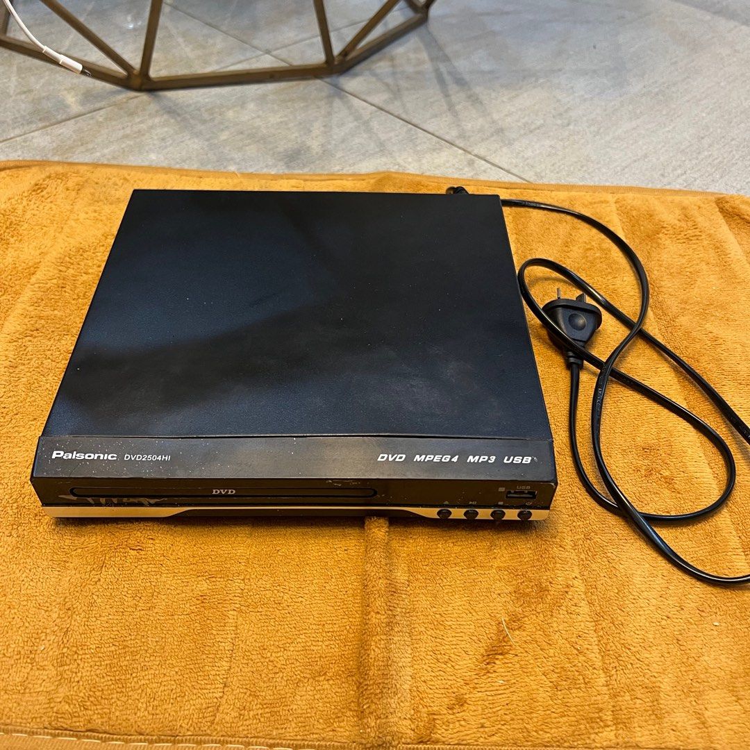 DVD player with free CDs, Video Gaming, Video Game Consoles, Others on ...