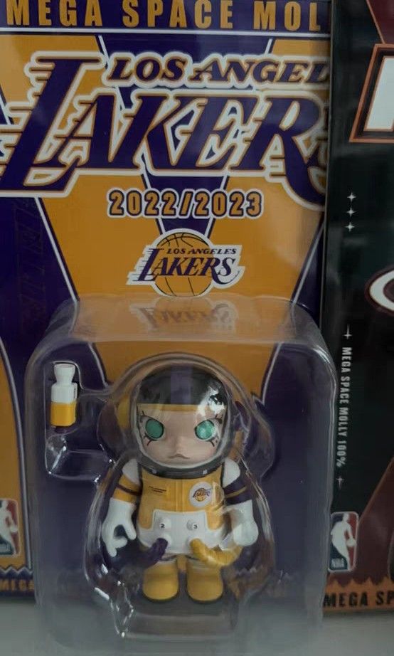 [EXCLUSIVE! POPMART] POPMART MEGA SPACE MOLLY NBA PLAYOFFS 2022/2023 ...