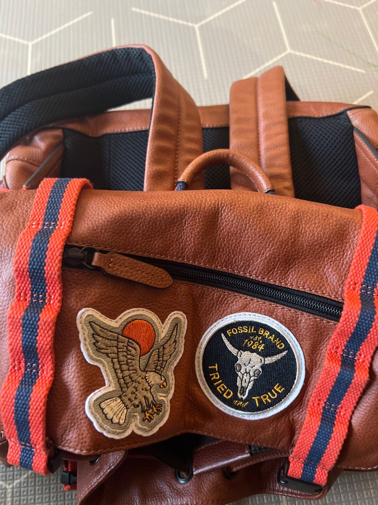 Fossil bagpack, Men's Fashion, Bags, Backpacks on Carousell