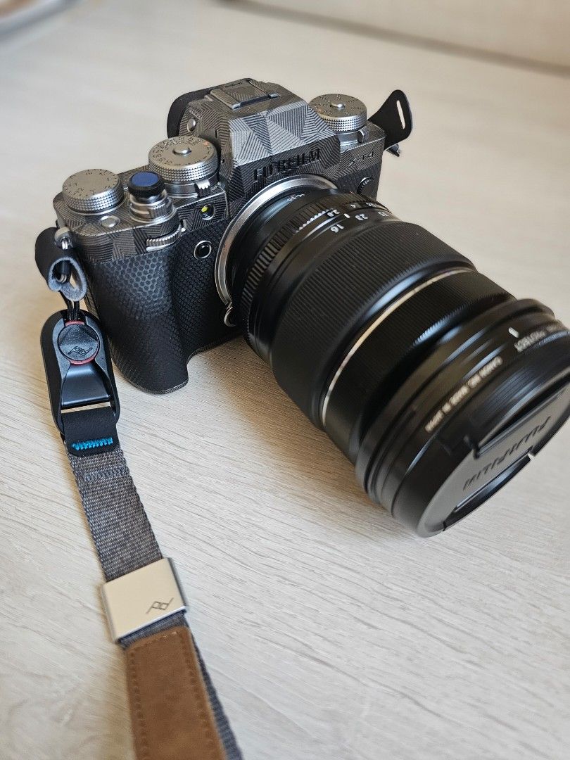 超新淨 95% New Fujifilm X-T4 (Silver 銀色), 攝影器材, 相機 - Carousell