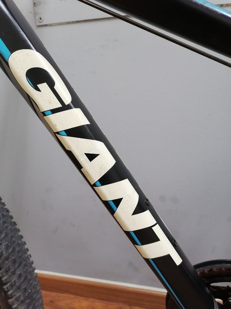 Giant ATX 2, 2 units different color, 27.5 " rim, Sports Equipment ...