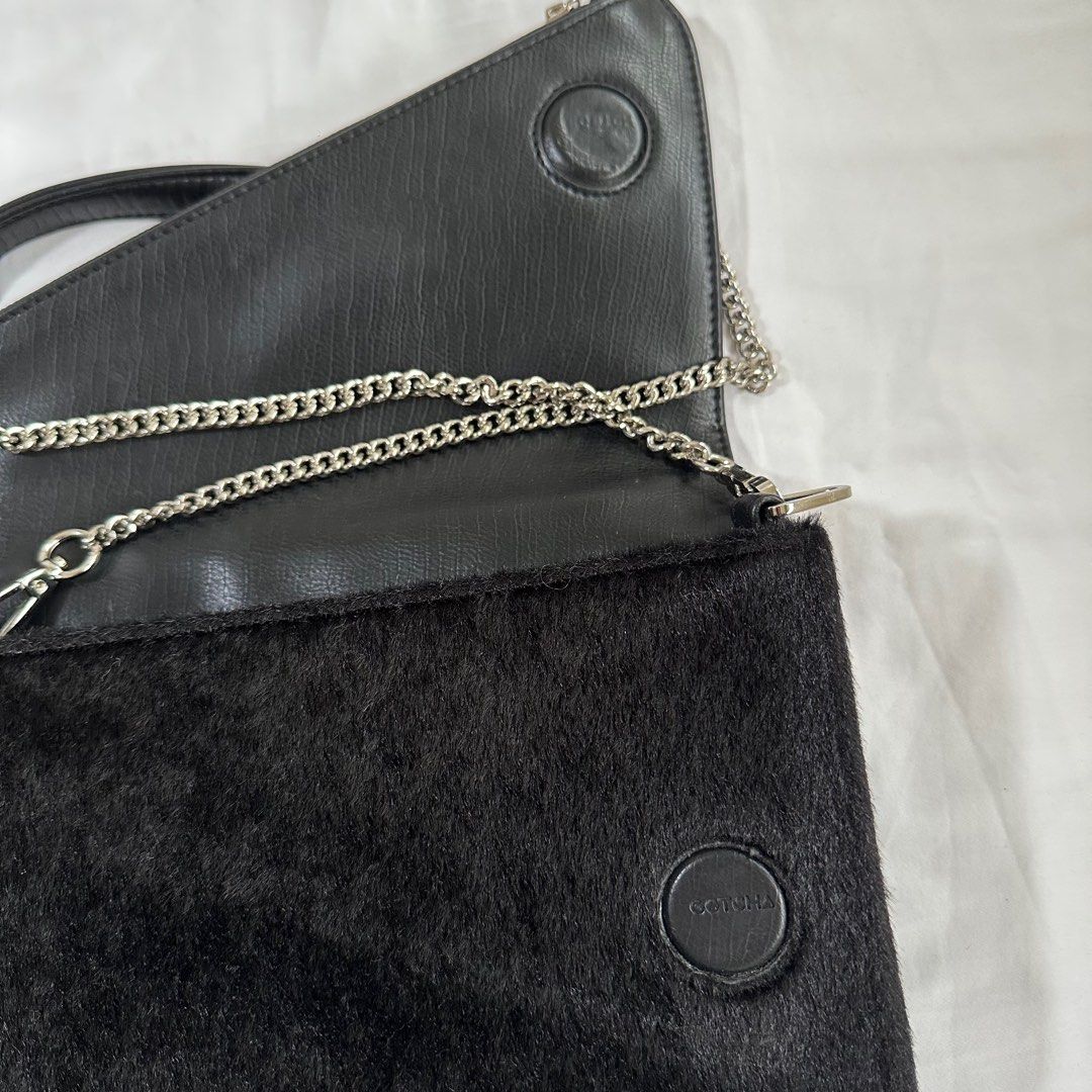 GOTCHA black leather hand/sling bag, Women's Fashion, Bags & Wallets ...