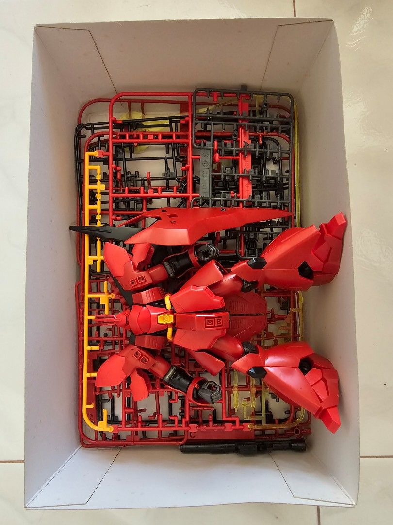 HG 1/144 Sazabi, Hobbies & Toys, Toys & Games on Carousell