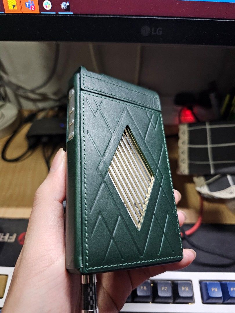 HiBy green gold leather casing for R6 gen 3 III, R6 gen 2 II, RS6 DAP ...