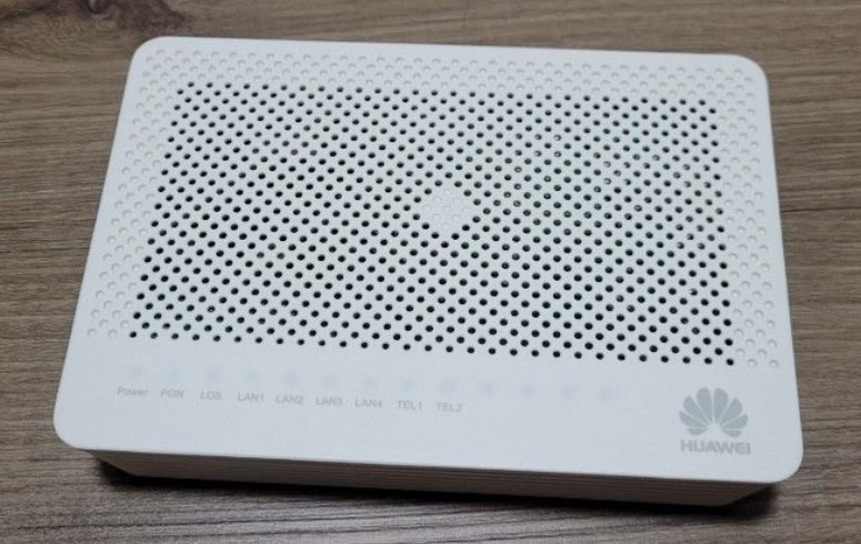 Huawei Optical Network Terminal EchoLife HG8240H5, Computers & Tech ...