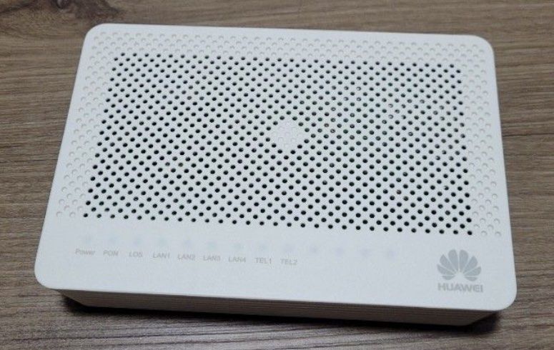 Huawei Optical Network Terminal EchoLife HG8240H5, Computers & Tech ...