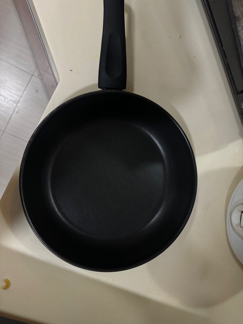 IKEA Pan, Furniture & Home Living, Kitchenware & Tableware, Cookware ...