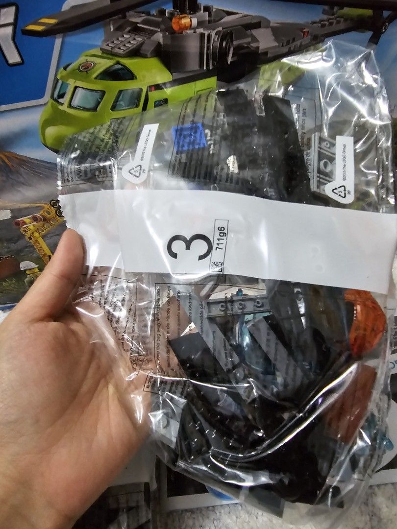 LEGO City 60123 Volcano Supply Helicopter, Hobbies & Toys, Toys & Games ...