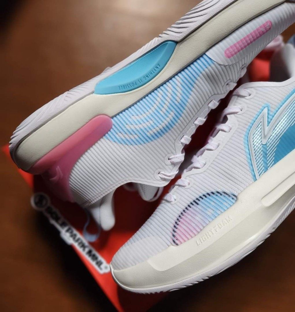 Li Ning Yu Shuai Retro, Men's Fashion, Footwear, Sneakers on Carousell