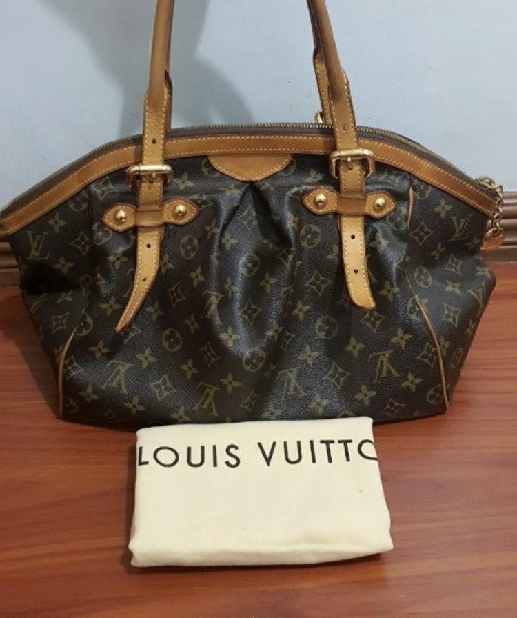 Louis Vuitton Tivoli GM, Luxury, Bags & Wallets on Carousell