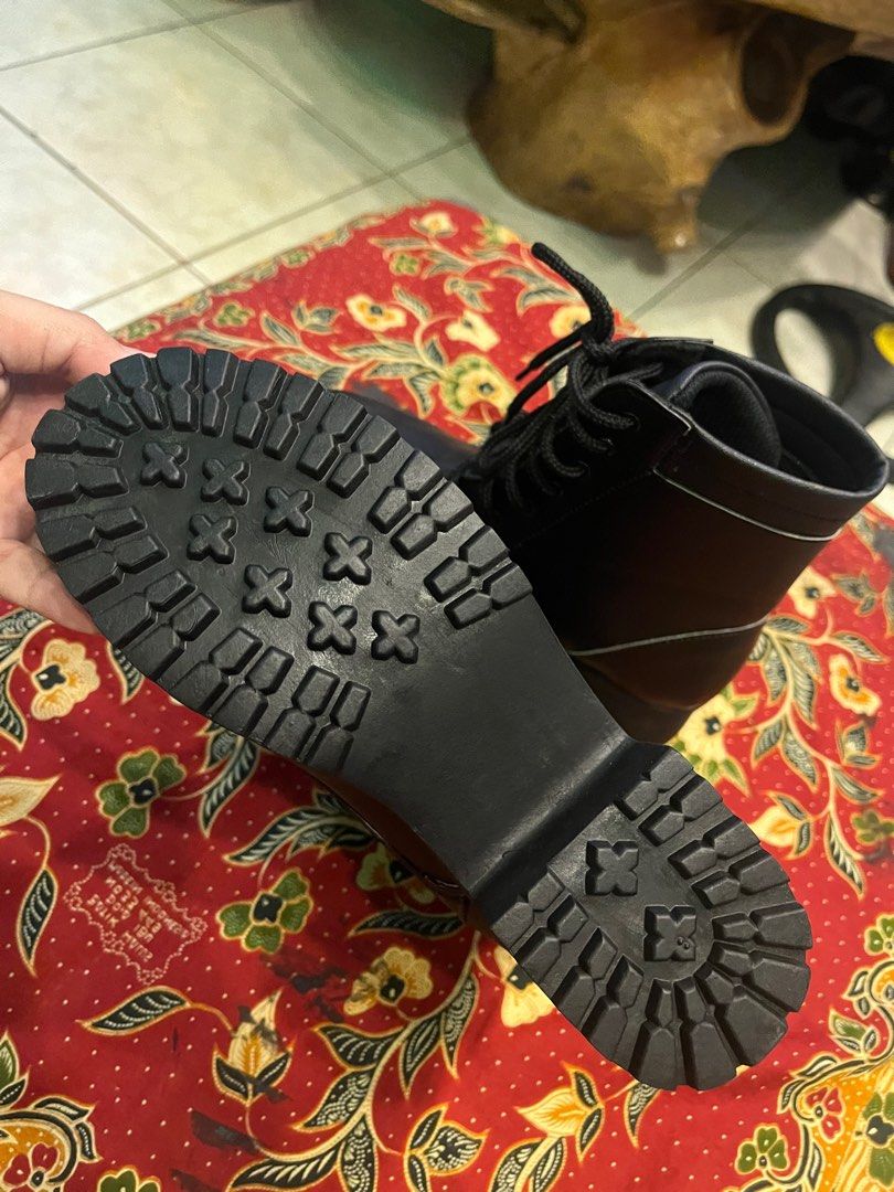 Marikina Made Boots, Women's Fashion, Footwear, Boots on Carousell