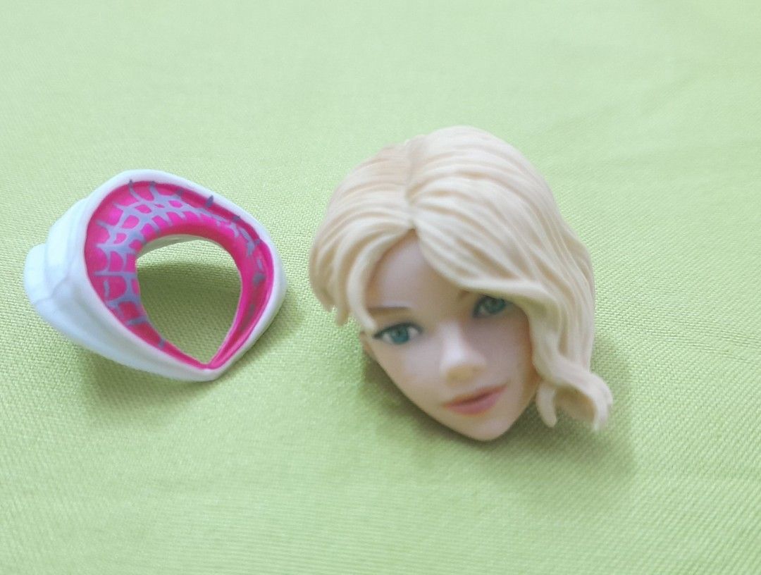 Marvel legends gwen stacy head spiderman, Hobbies & Toys, Toys & Games ...