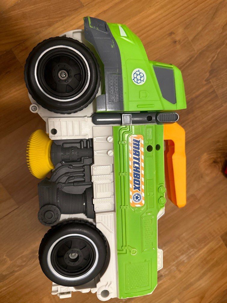 Matchbox road sweeper toy truck, Hobbies & Toys, Toys & Games on Carousell