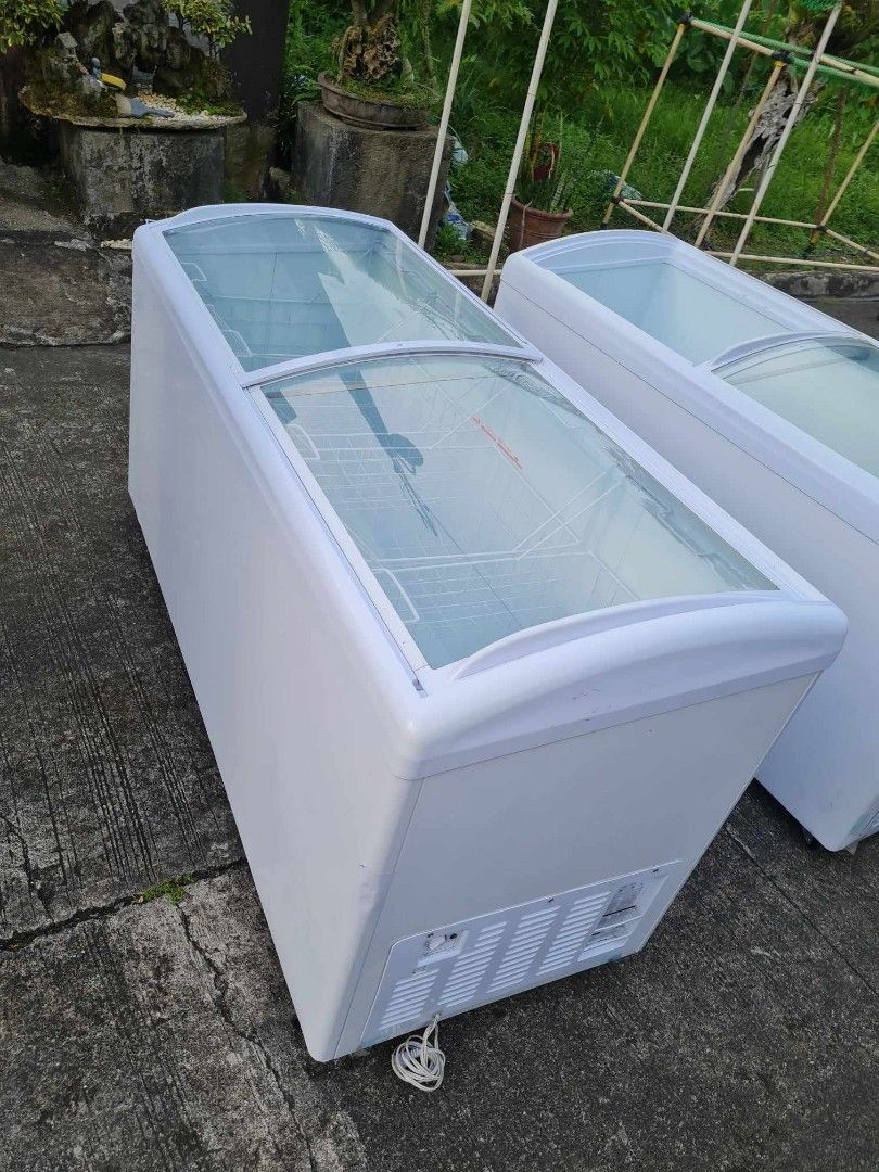 Matrix showcase freezer, TV & Home Appliances, Kitchen Appliances ...