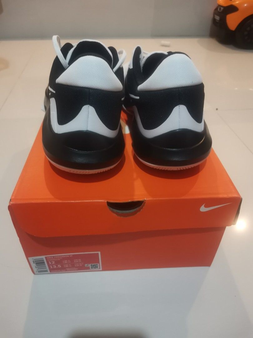 Nike Precision VI Panda, Men's Fashion, Footwear, Sneakers on Carousell