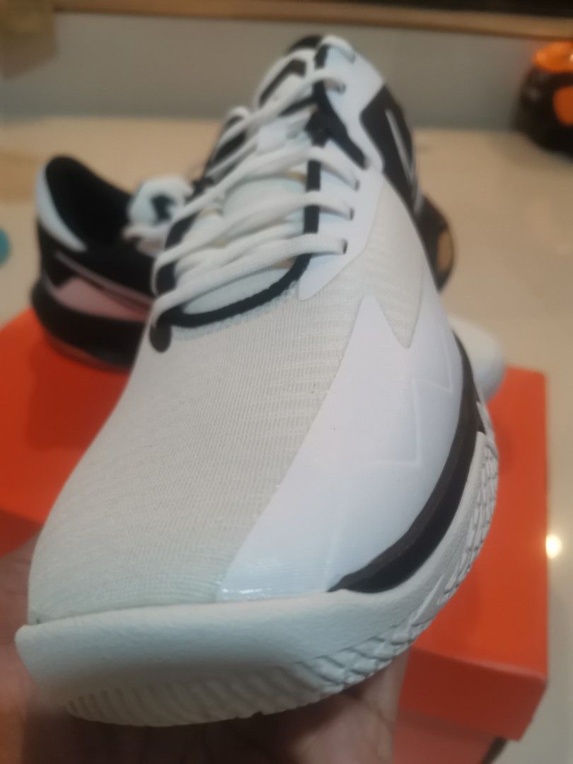 Nike Precision VI Panda, Men's Fashion, Footwear, Sneakers on Carousell