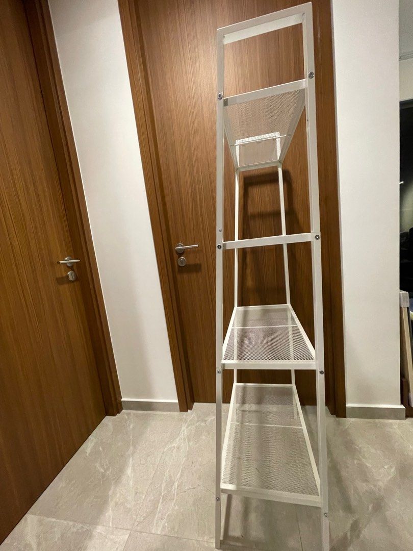 Preloved Modern Shelf, Furniture & Home Living, Furniture, Shelves ...