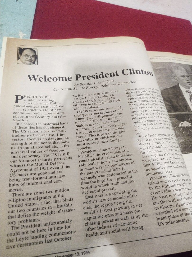 President Bill Clinton visits 1994 Manila visit/ PANORAMA magazine/1994 ...