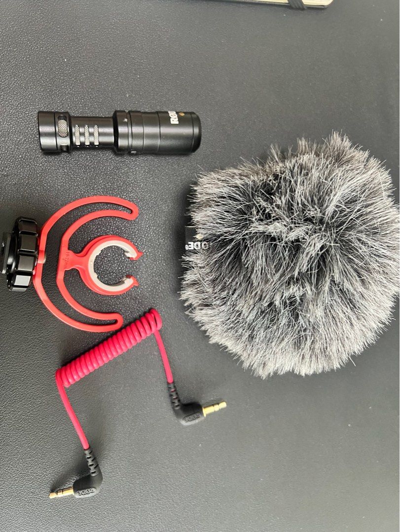 Rode Video Micro Compact Small Mic, Audio, Microphones on Carousell
