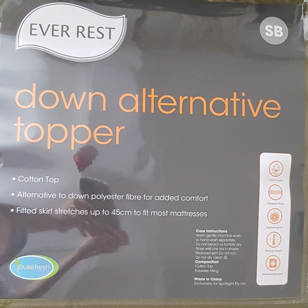 SB mattress topper, Furniture & Home Living, Bedding & Towels on Carousell