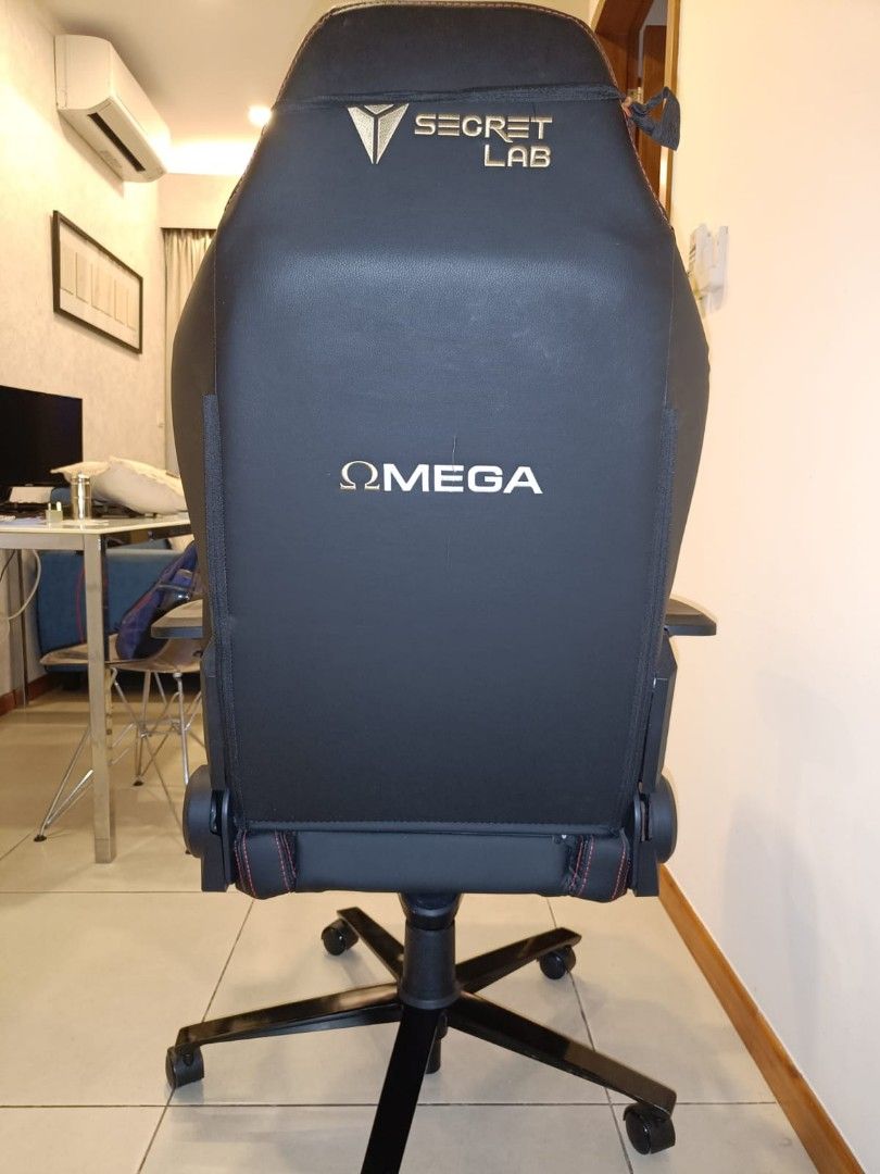 Secret lab Gaming Chair, Furniture & Home Living, Furniture, Chairs on ...