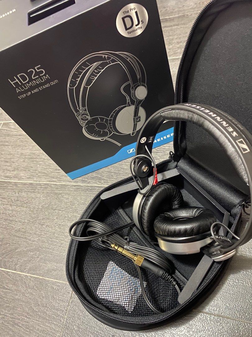 sennheiser HD25 Aluminium step up and stand out, 音響器材, 耳機 - Carousell