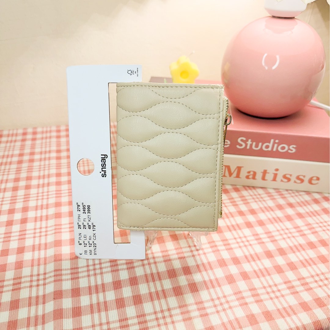Sinsay Beige Bifold Wallet, Women's Fashion, Bags & Wallets, Wallets ...