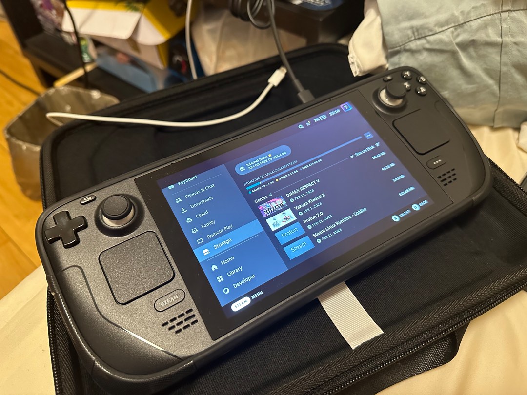 Steamdeck 1tb, Video Gaming, Video Game Consoles, Others on Carousell