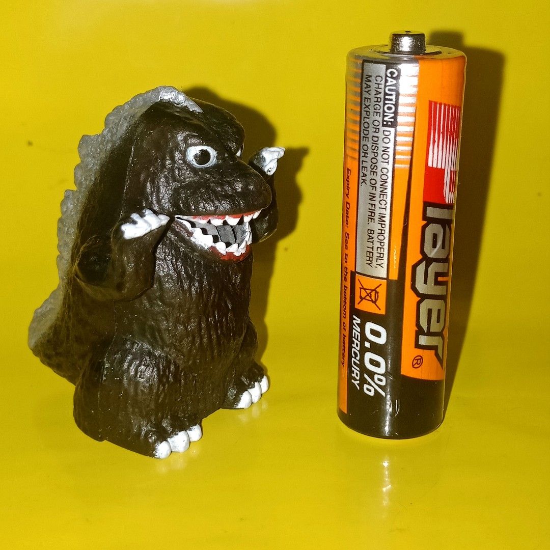 Takara godzilla kaiju king of monster action figure friction and sparks ...