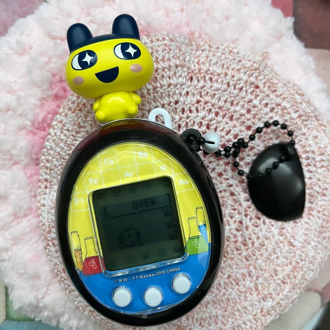 Tamagotchi go 他媽哥池 tamago tamatown 英文版, 兒童＆孕婦用品, 嬰兒玩具 - Carousell