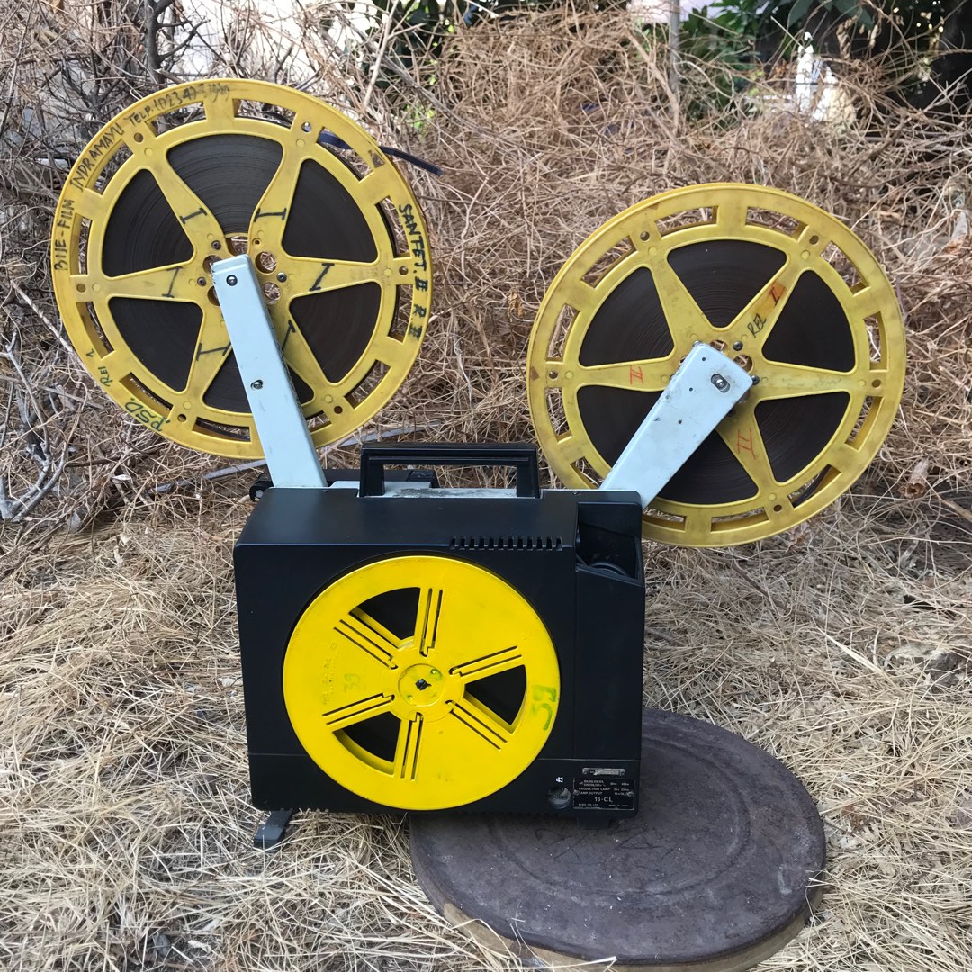 The Elmo CL 16mm Film Projector Made in japan from the 1980s ...
