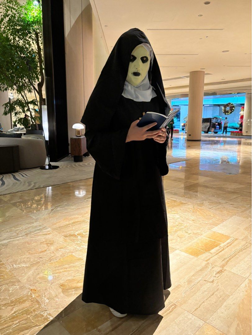 The Nun Full Costume, Hobbies & Toys, Memorabilia & Collectibles, Fan ...