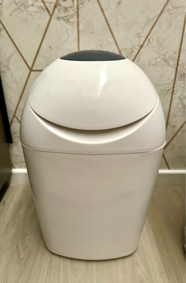 Tommee Tippee Sangenic Diaper Bin, Babies & Kids, Bathing & Changing, Diapers & Baby Wipes on ...