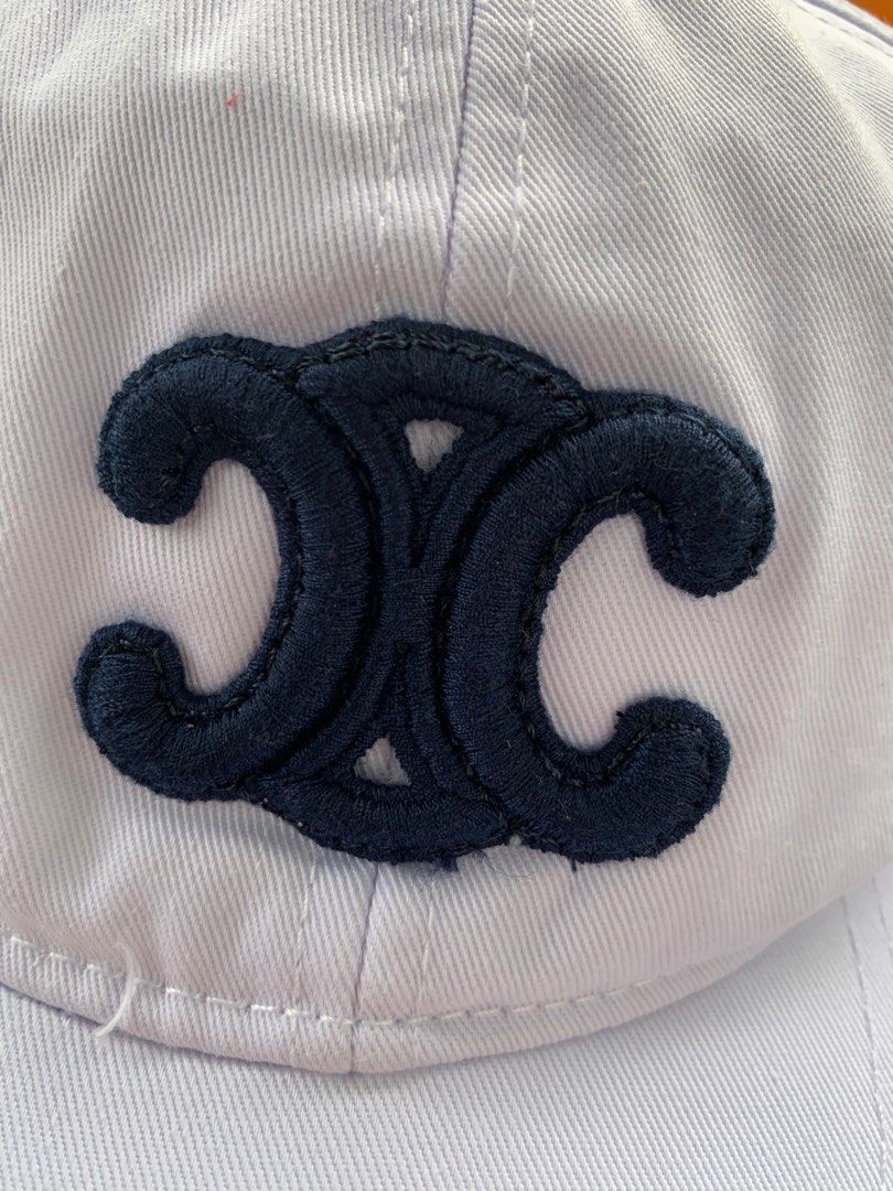 topi celine bukan versace bukan channel, Fesyen Pria, Aksesoris, Topi ...