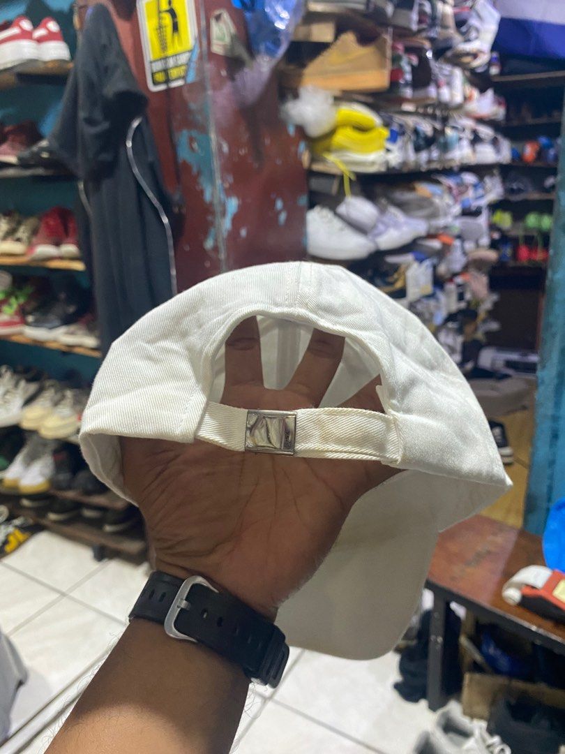 Topi gold lake wood country club, Fesyen Pria, Aksesoris, Topi di Carousell