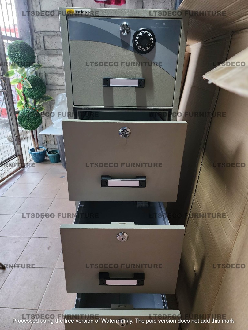 VAULT OFFICE PARTITION, Furniture & Home Living, Office Furniture ...