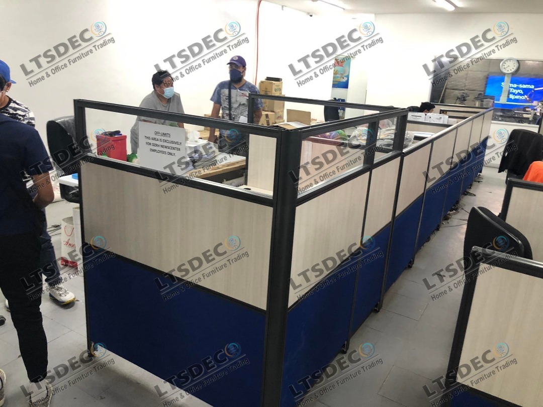 WORKSTATION MODULAR PARTITION WITH GLASS FURNITURE AND PARTITION ...