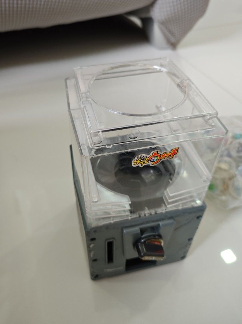 Yo-kai watch gacha toy vending machine + capsules and figurines ...