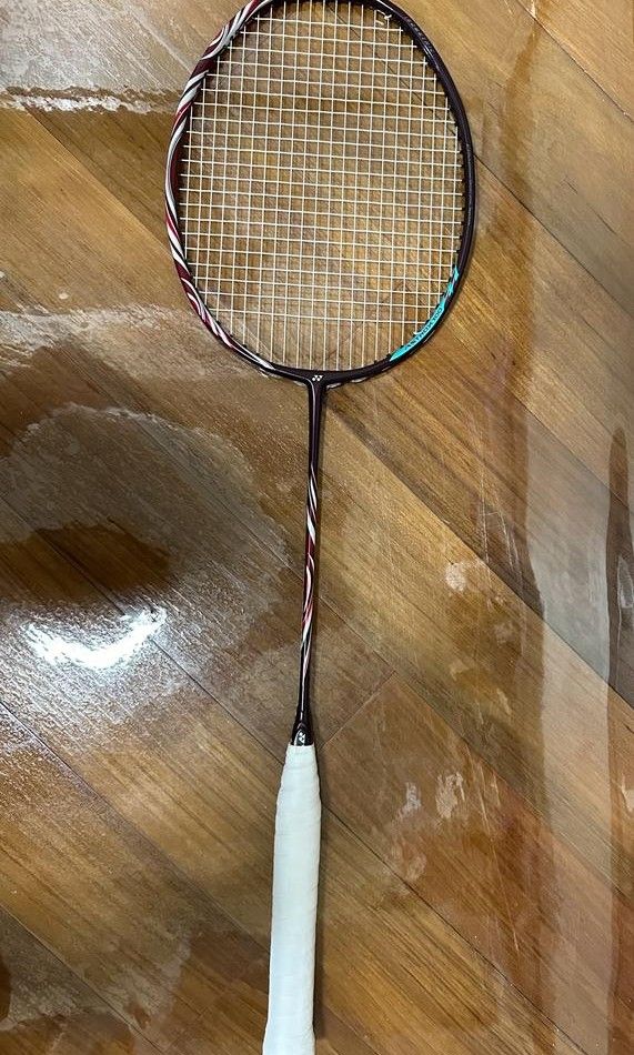 Yonex AX100ZZ 4UG5 SP, 運動產品, 運動與體育, 運動與體育 - 球拍和球類運動 - Carousell