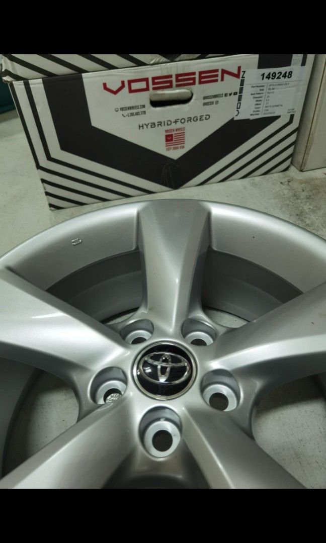 18inch toyota RX Rims. Original, Car Accessories, Tyres & Rims on Carousell