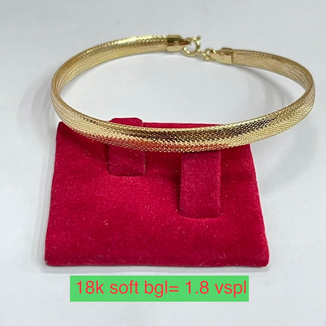 18K Saudi Gold soft bangle, Women's Fashion, Jewelry & Organizers ...
