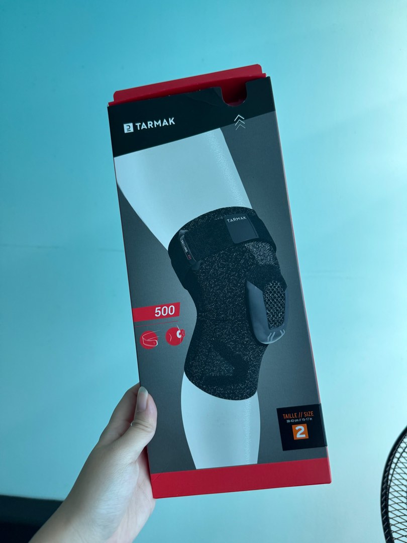 (2) Knee Ligament Support Tarmak Strong 500 - Black, Health & Nutrition ...