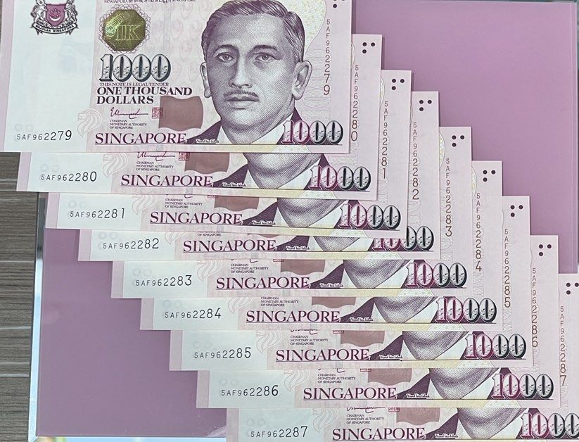 9 $1000 new notes linked serial numbers, Hobbies & Toys, Memorabilia ...
