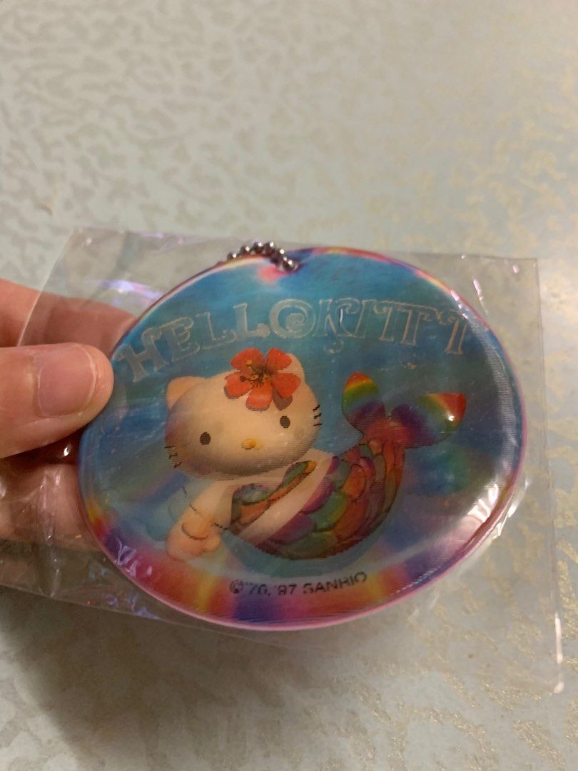 絕版 日本製 1997 Sanrio Hello Kitty 美人魚 幻彩名牌掛飾, 興趣及遊戲, 玩具 & 遊戲類 - Carousell