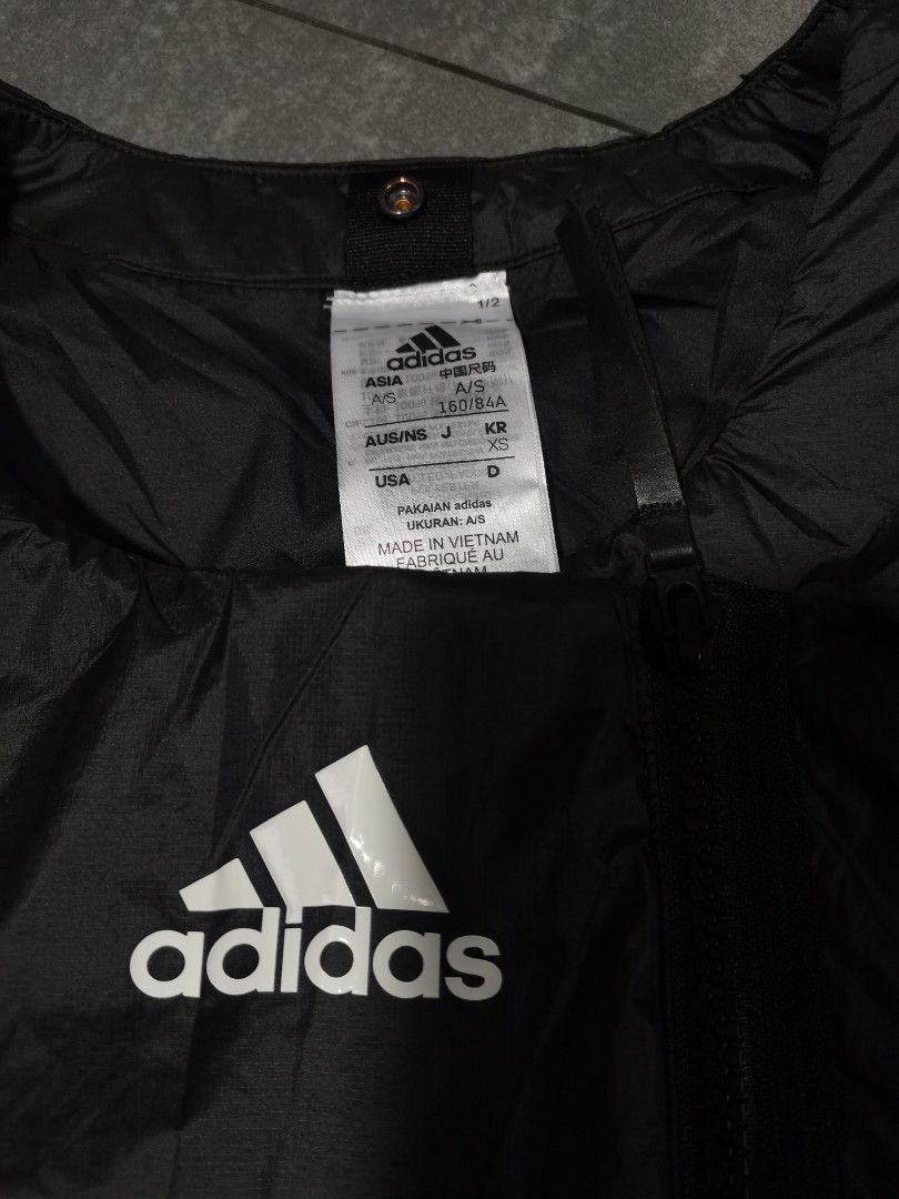 Adidas Vest, Men's Fashion, Coats, Jackets and Outerwear on Carousell