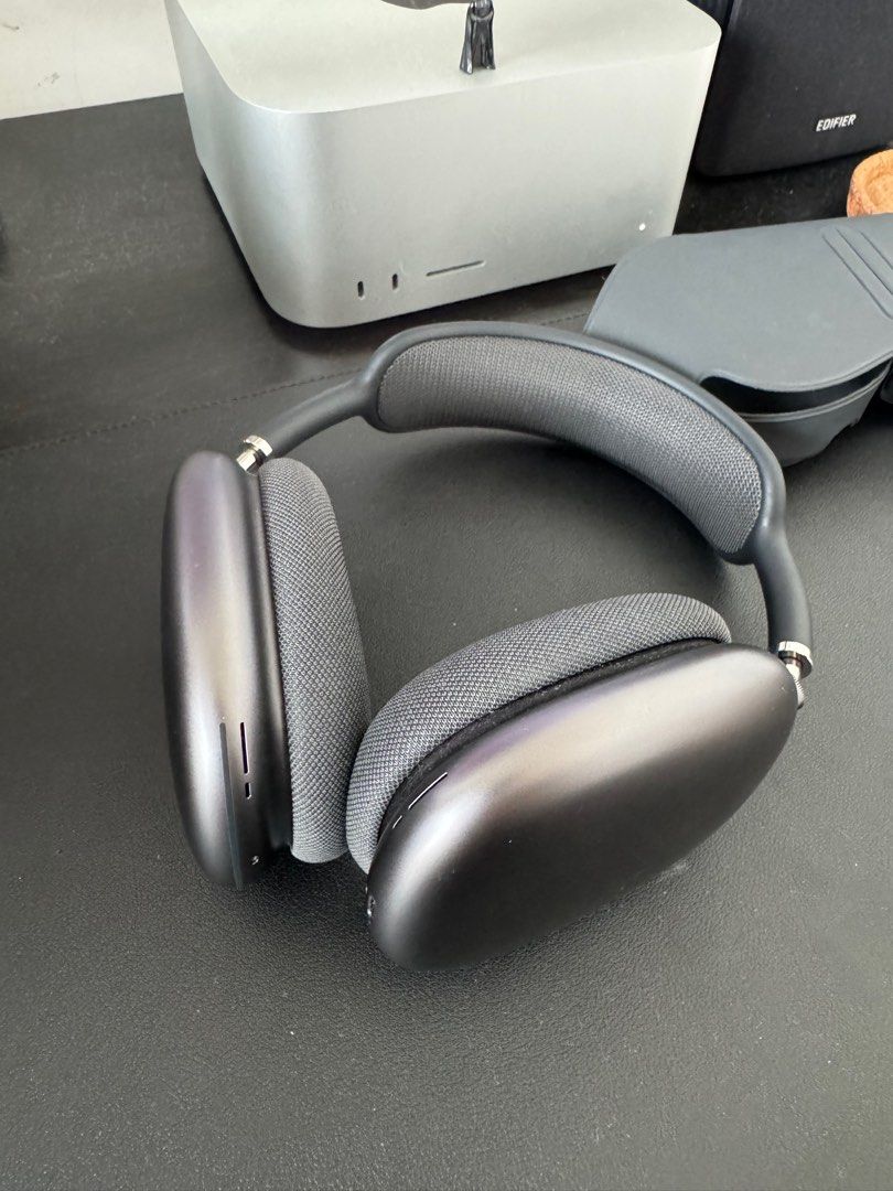Apple Airpods Max - Space Grey, Audio, Headphones & Headsets on Carousell