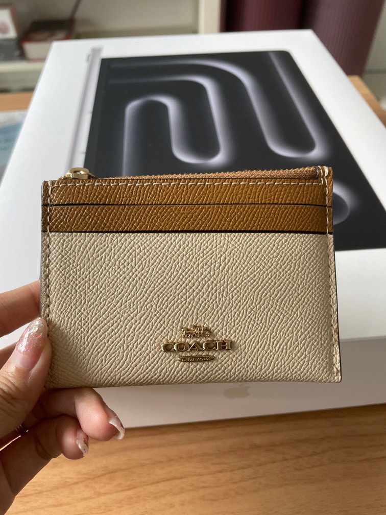 Auth Coach small card holder wallet, Women's Fashion, Bags & Wallets ...