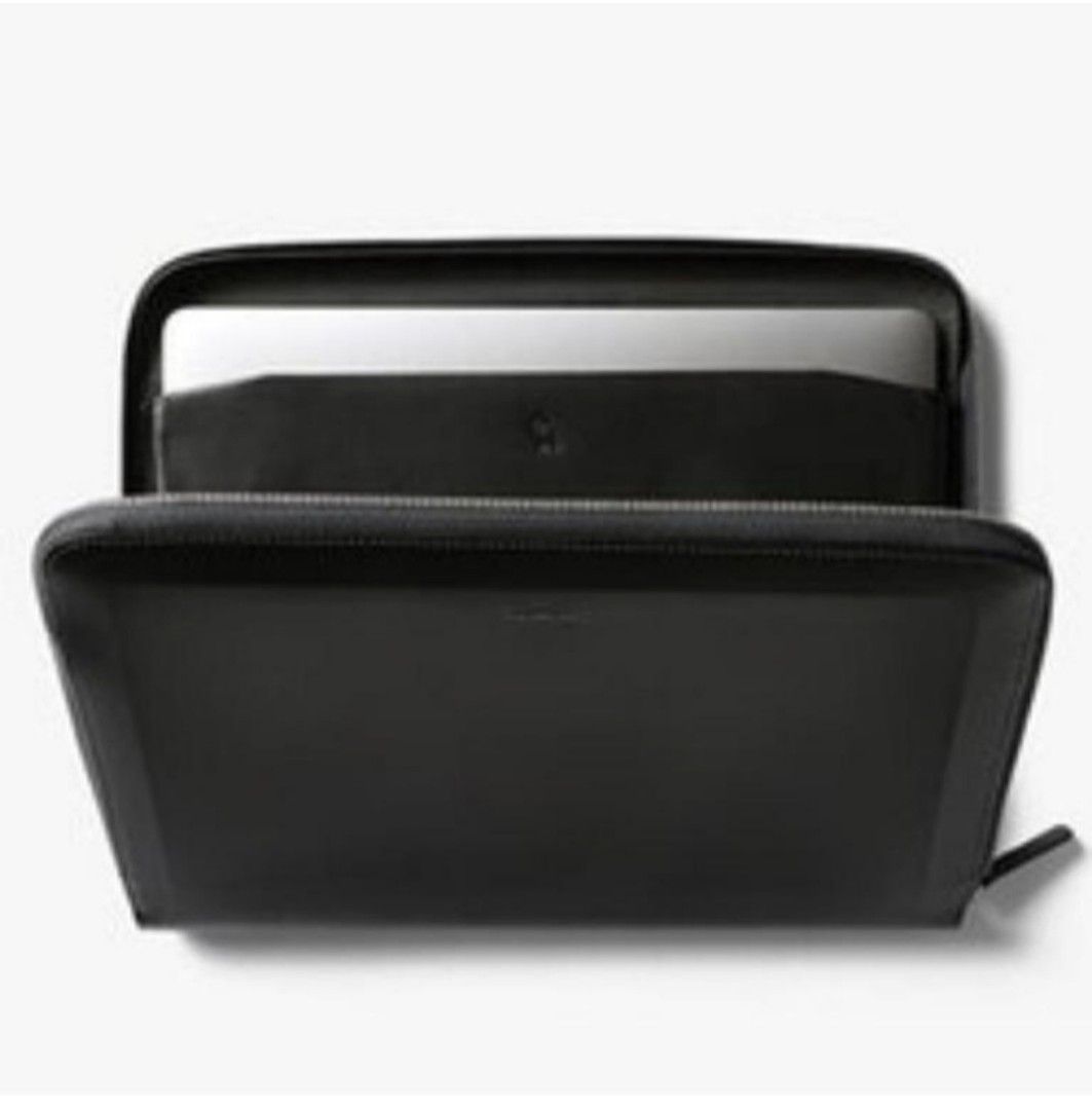Bellroy Tech Folio BNIB, Luxury, Bags & Wallets on Carousell