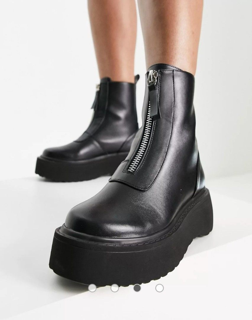 Black platform zip up boots, Women's Fashion, Footwear, Boots on Carousell